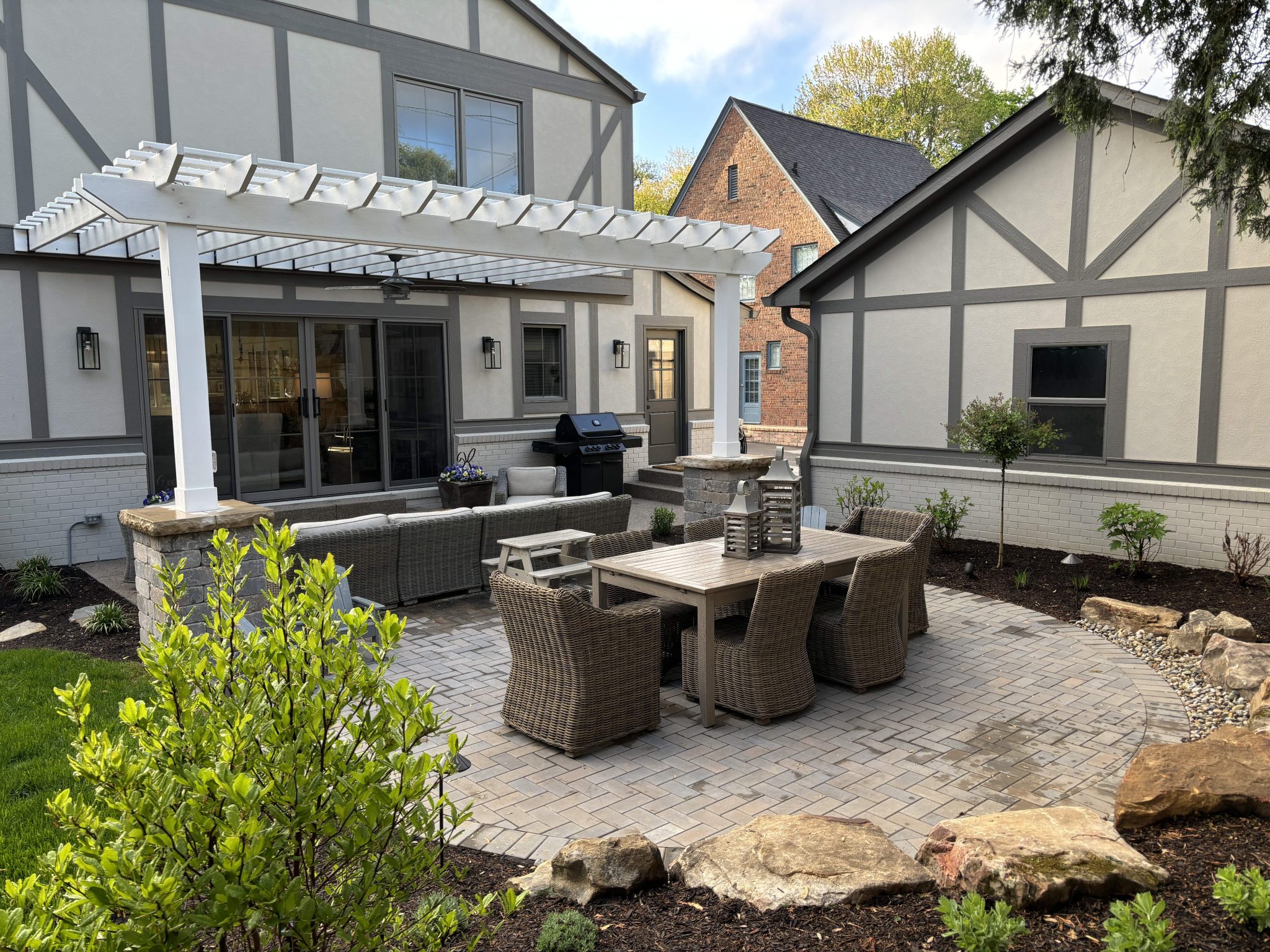 Award Winning Indianapolis Landscaper - Calvin Landscape